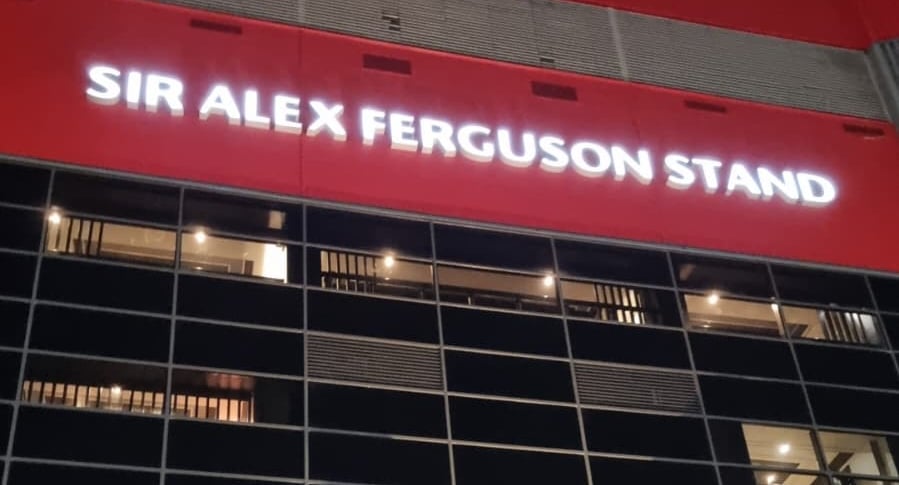 Manager Merry-Go-Round | Manchester United Muslims Supporters Club