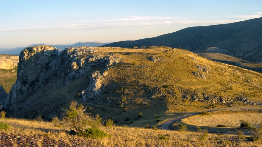 Un antiguo castro celtíbero en Beratón | El tiempo es de color azul