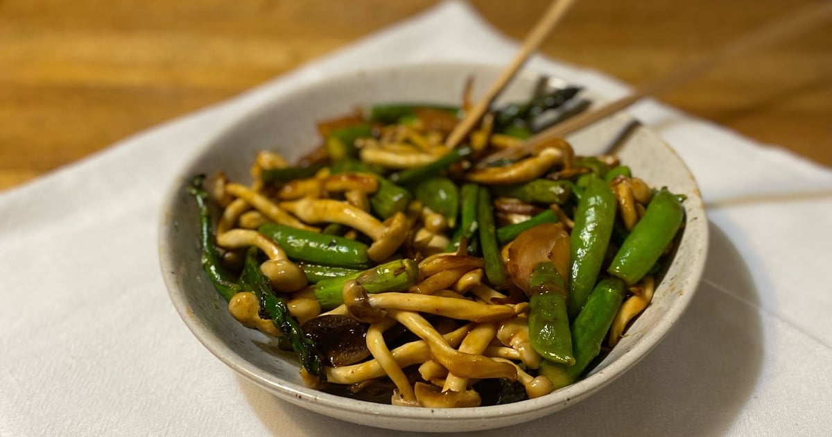 Beech Mush Stir Fry | Wildspawn Mushrooms