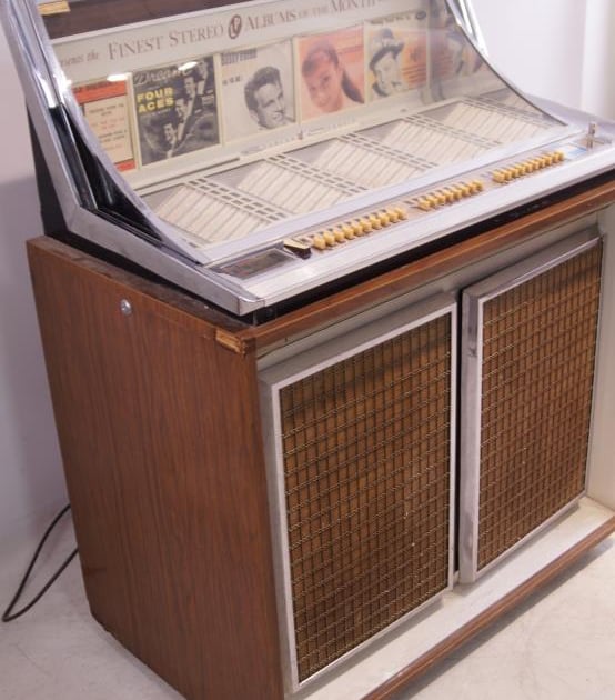 "The Seeburg LPC-1: A Look at the Innovative Record Player that Changed ...