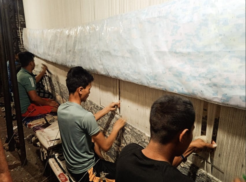 Handmade Carpets: Custom Nepalese & Tibetan Premium Rugs | Himalaya ...
