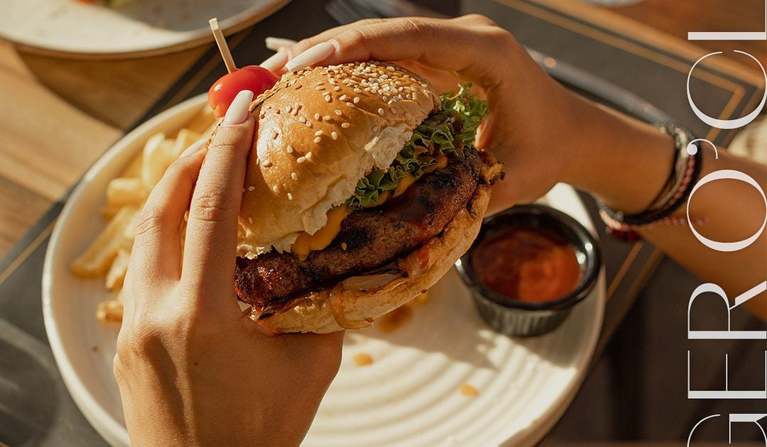 Delicious Restaurant Menu and Drink Menu | Riviera