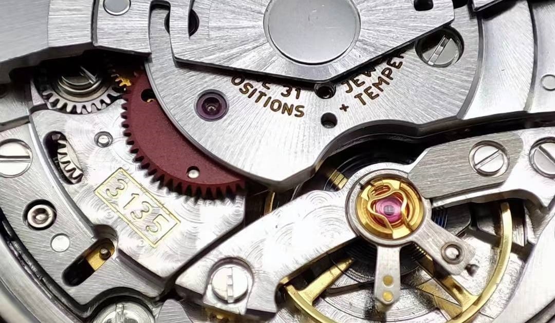 Difference between quartz and mechanical movements? | Time-mimic