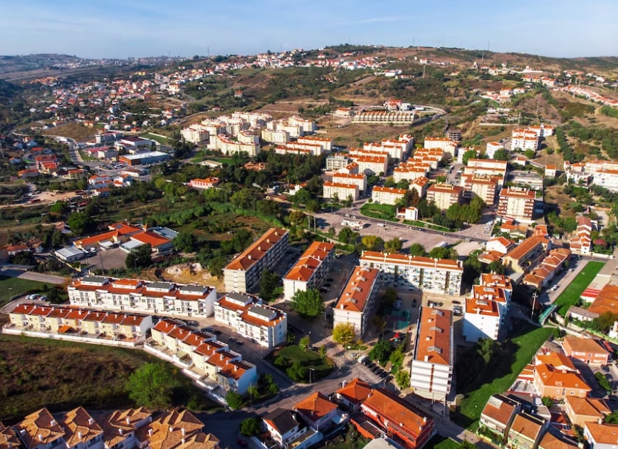 Differentiate Socialized, Economic, Low-Cost, Medium-Cost, and Open ...