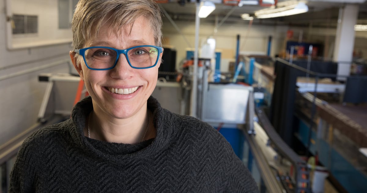 Biography | Jennifer Irish