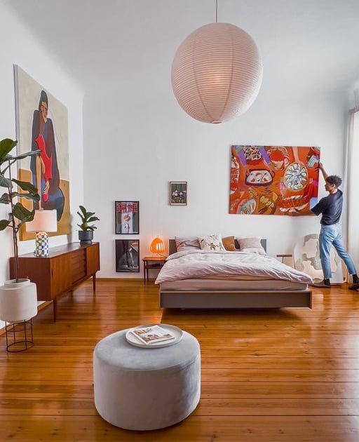 10 Ingenious Ways to Decorate Big Empty Walls in Your Bedroom | Oh Decor