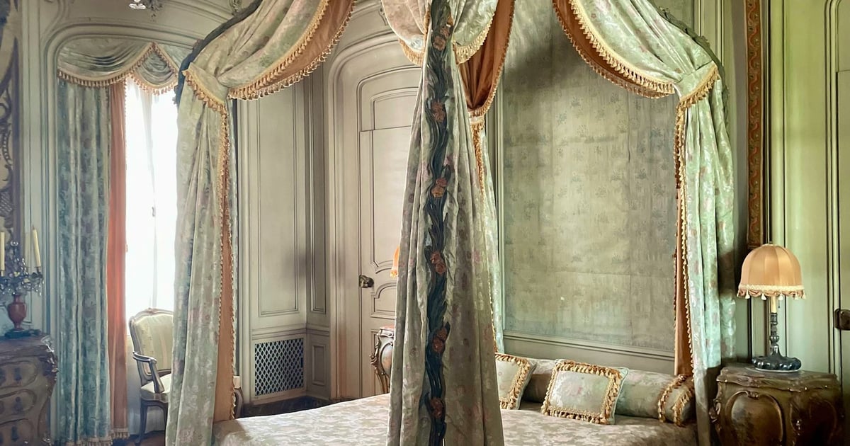 29 Parisian Inspirations for French Bedroom Décor | Oh Decor