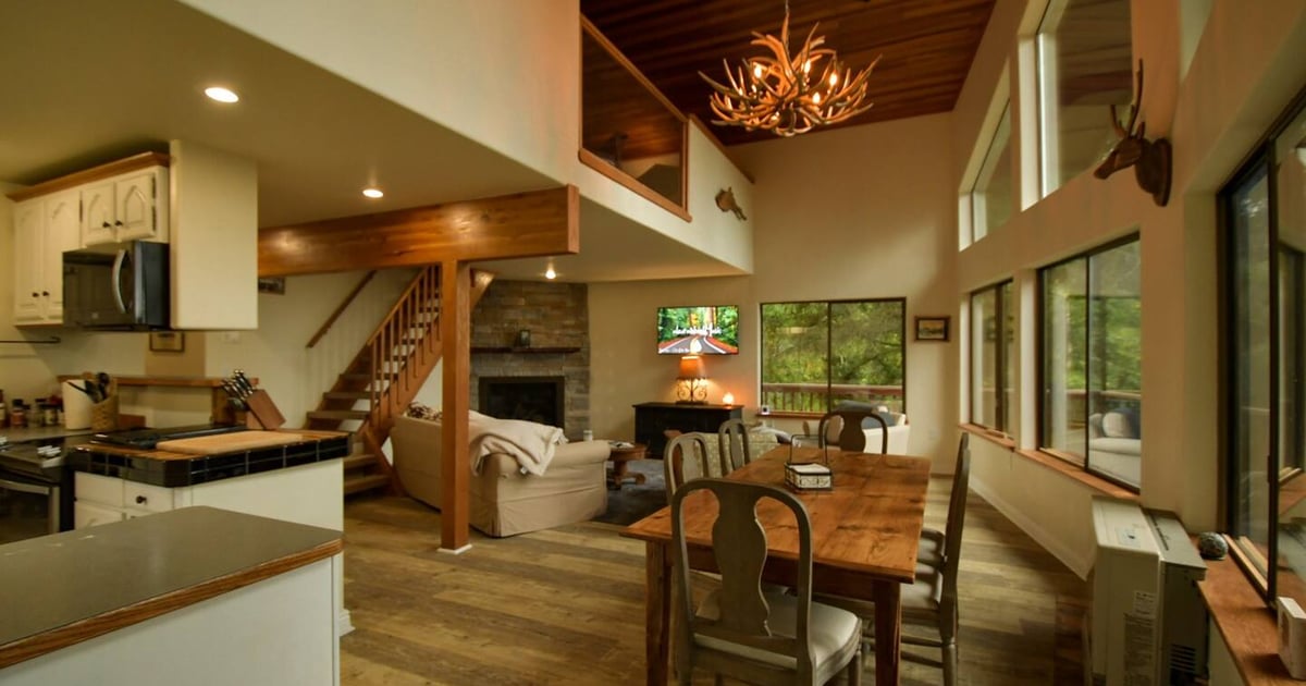 Homer House Chalet | Homer Odysea