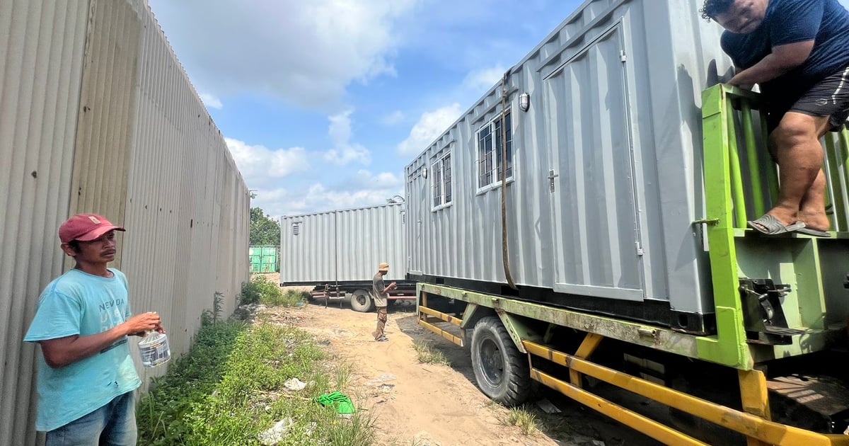 Pengambilan 2 Unit Container 20 Feet Portacamp untuk PT. KLS Nusantara ...