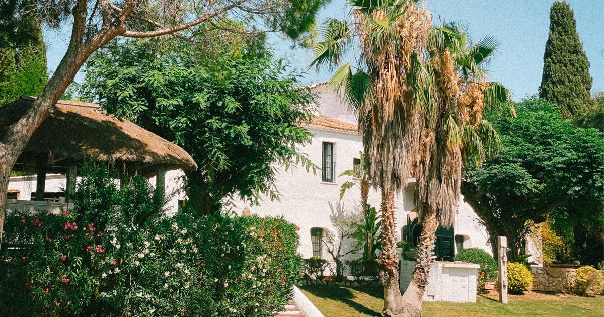 Welcome to Masia Can Pares | Masia Can Pares