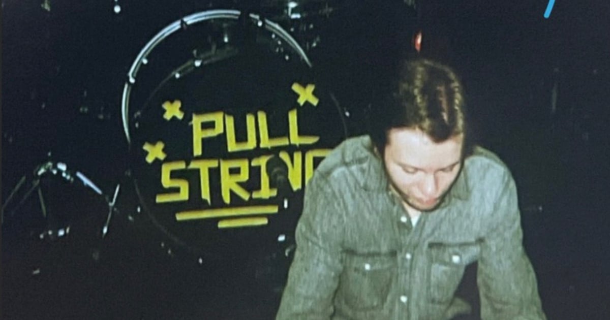 New Single from Pullstring! | Official Pullstring Band Website