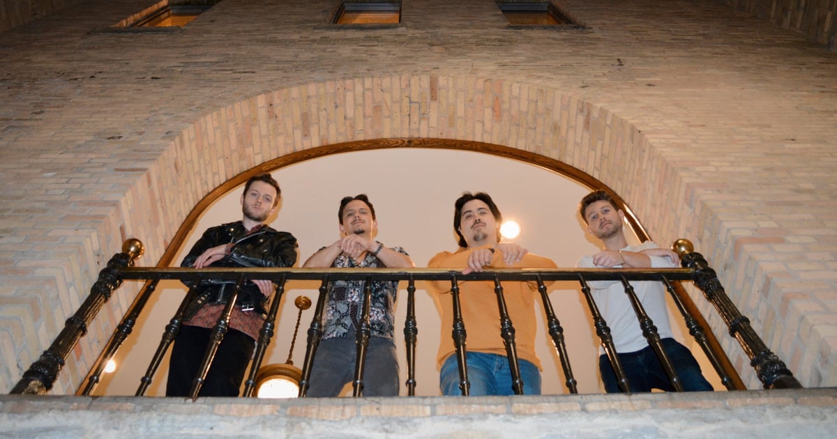 Pullstring Photo Gallery | Official Pullstring Band Website