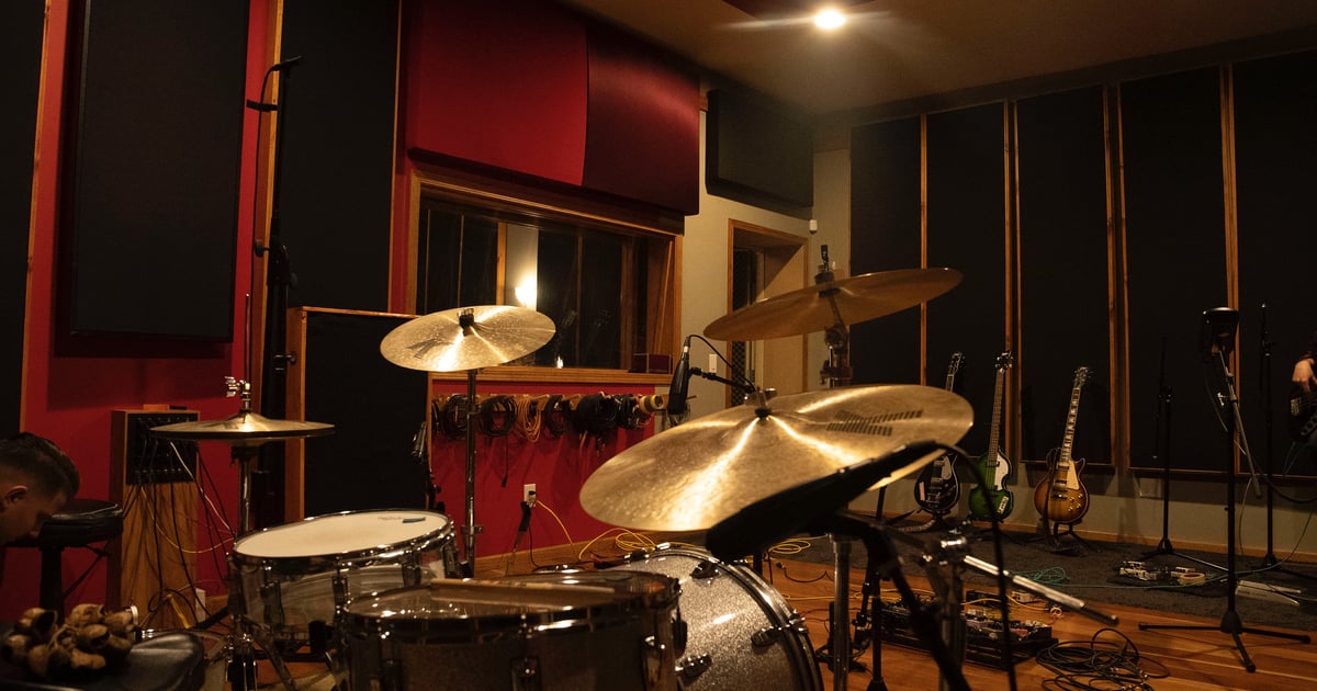 About Pullstring | Official Pullstring Band Website