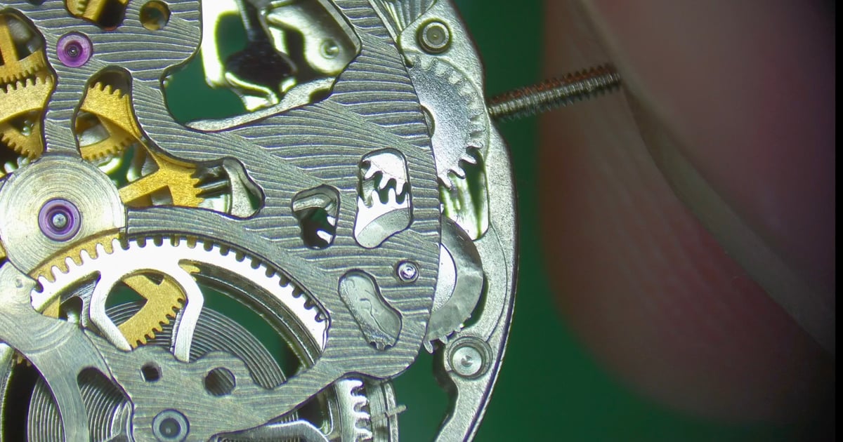 Overwinding Watches | Gentleman’s Watch Services