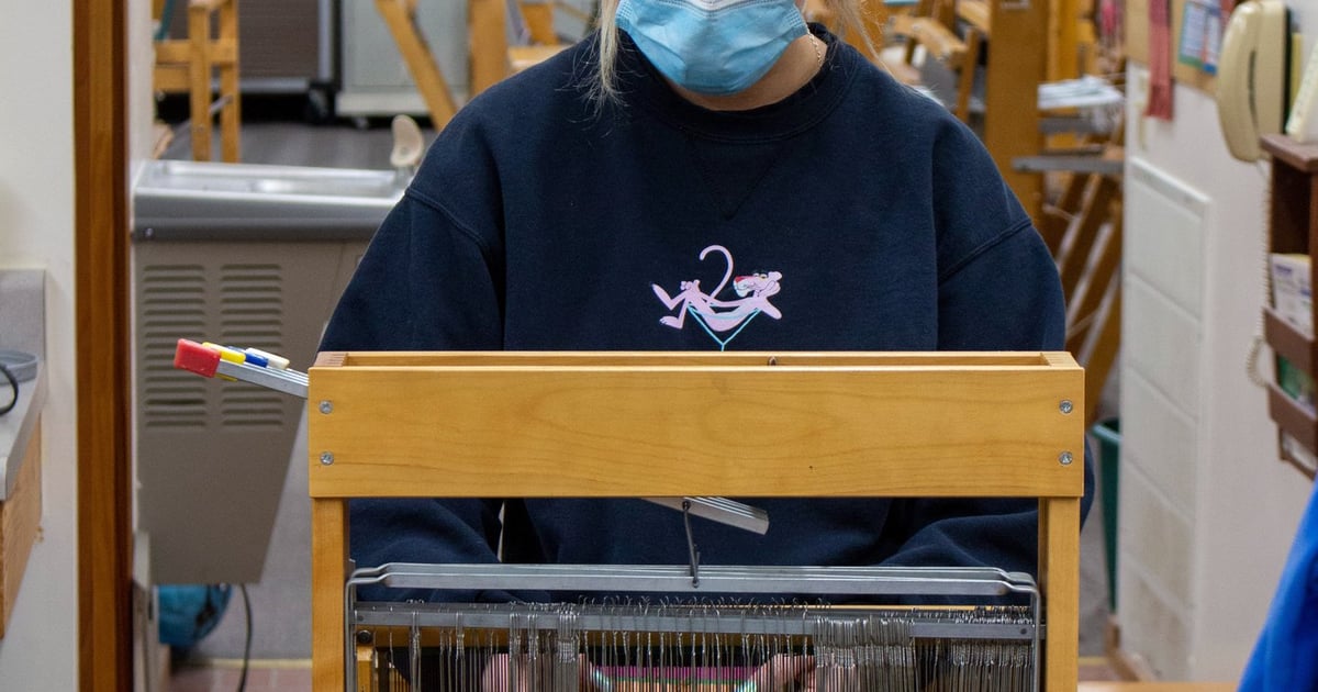 Weekly Fibers & Weaving Classes | Access Arts