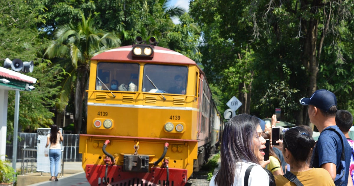 Episode 47: Exploring the Historic Death Railway Train Ride | Tour of War