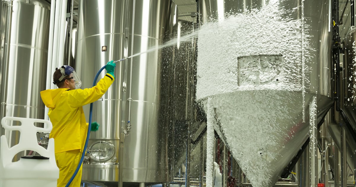 Steel Brite: Abrillantador y Detergente de Acero Inoxidable | STEEL BRITE