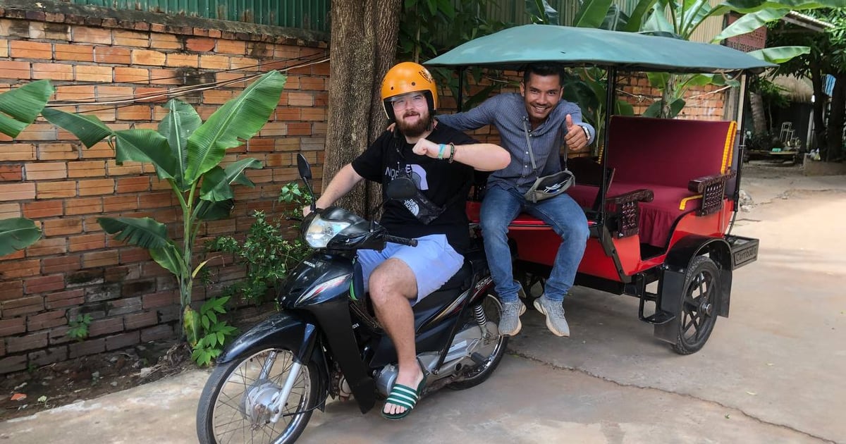 Authentic Tuk-Tuk Tours in Siem Reap | Tuktuk temple boy