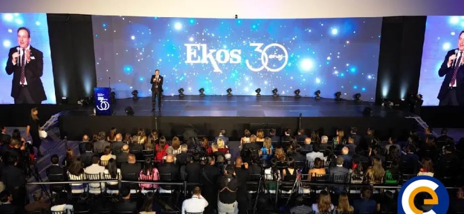 Stands para ferias: La mejor forma de destacar en la Feria de ...