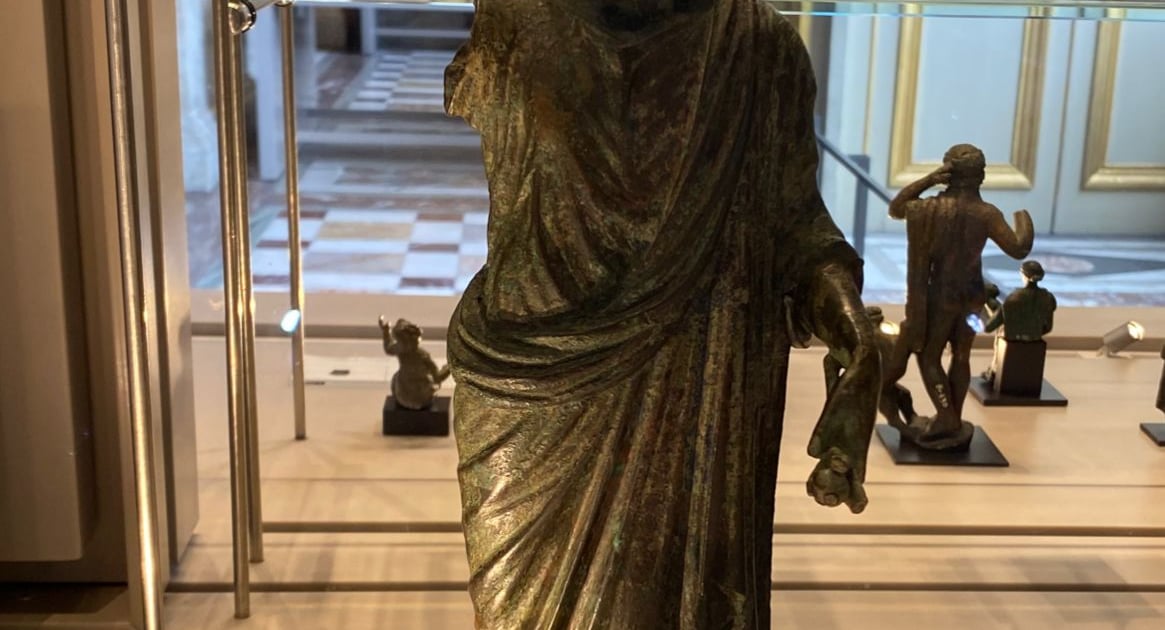 O Simbolismo de Seraphis | Instituto Seraphis