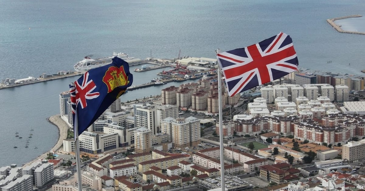 What if Gibraltar uses its 'third option' and integrates with the UK ...