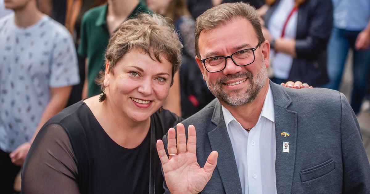 Pugevičių šeimos bibliotekoje – daugiau nei 3000 knygų | Humanitarų meka