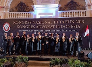 Kongres Nasional Ke 3 Kai Di Surabaya Dan Kebangsawanan Advokat