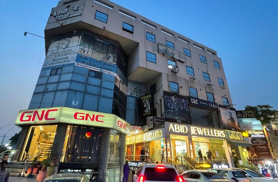 Tattoo Studio in Lahore, Pakistan | Syinger Tattoos