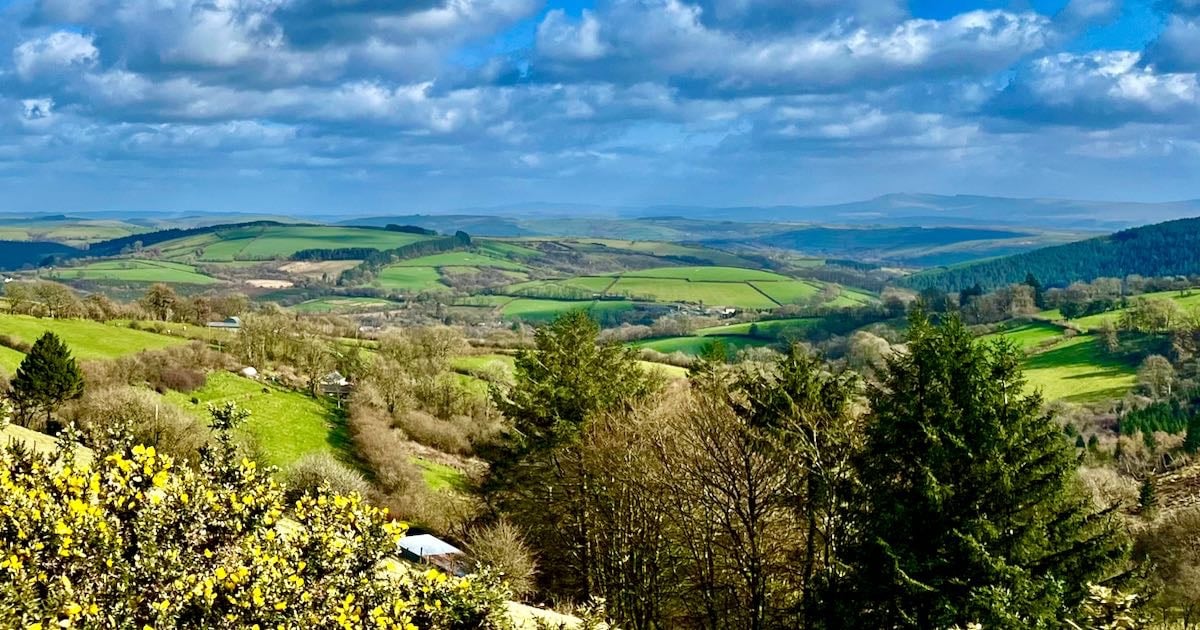 Holiday Cottages Carmarthenshire | Eco Friendly Holidays | Cambrian ...