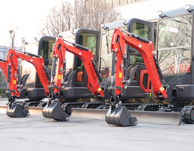 Roller Compactor | NewExcavator.com