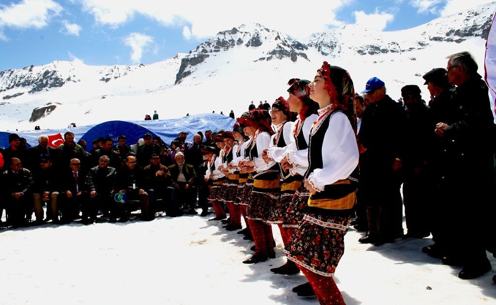Horon: The Traditional Dance of Turkey's Black Sea Region ...