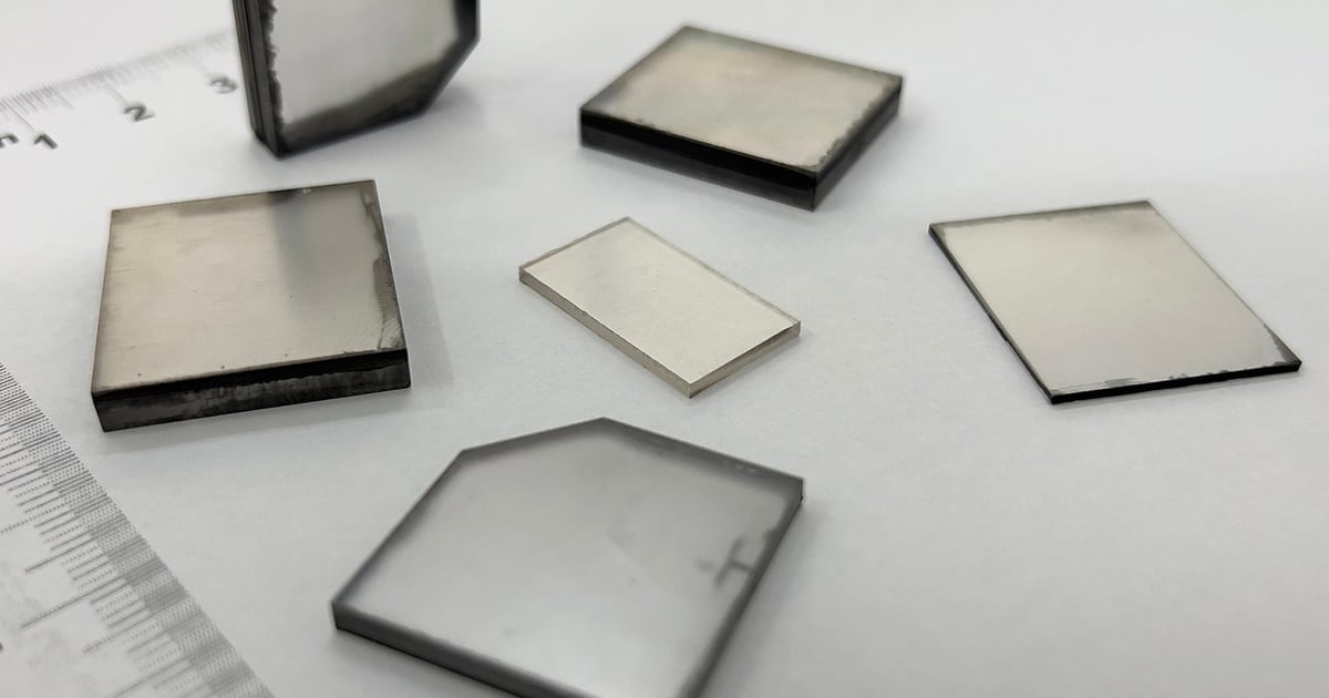 Single Crystalline Diamond: Clarity, Strength & Brilliance - Custom ...