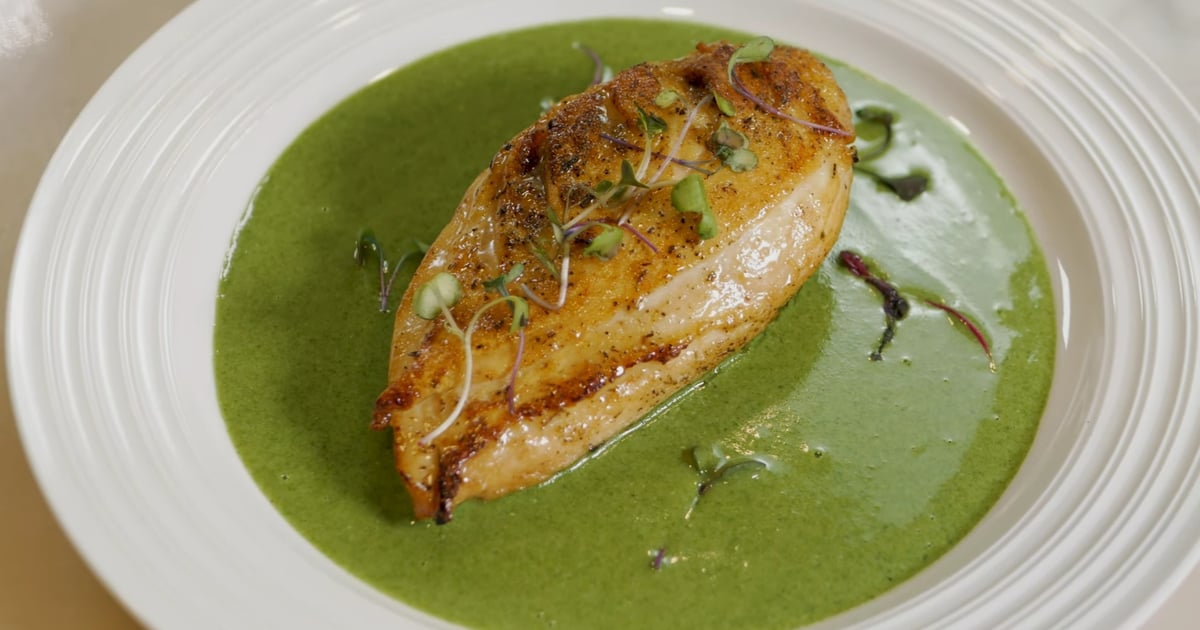 How to Make Herb Velouté Sauce with Chicken Breast | quickreciper.com