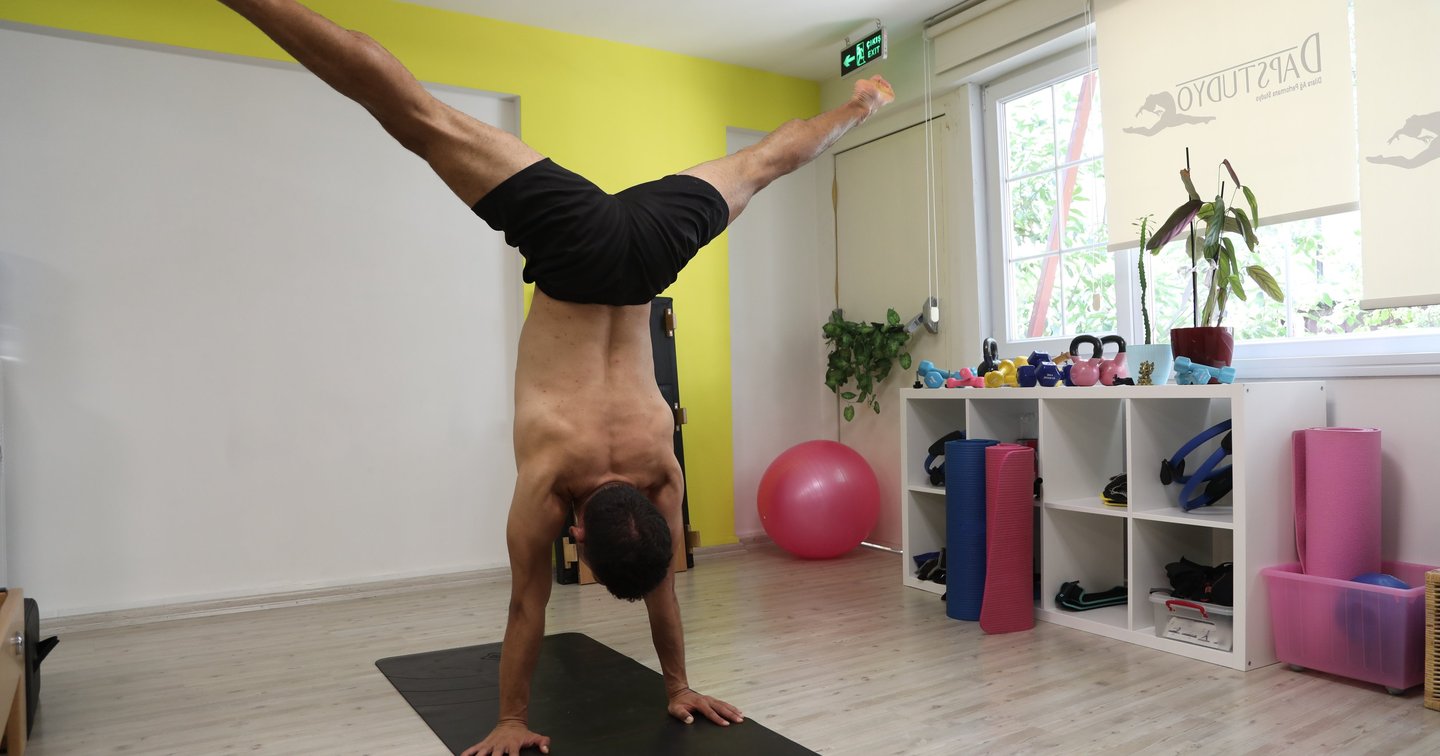 Handstand Master Class | Coach Yabo - Yassin Boulayoun
