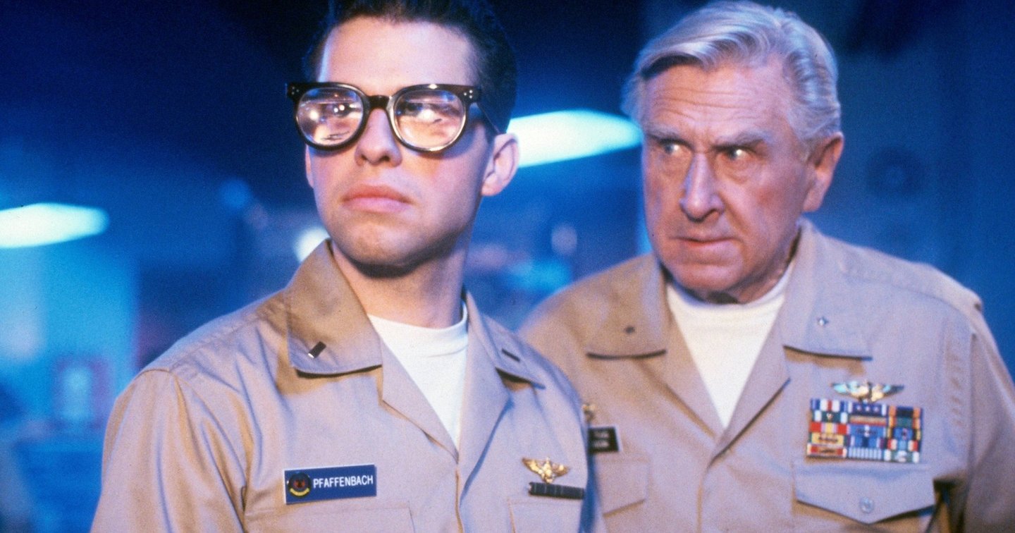Movie Review: Hot Shots (1991) | Box Review