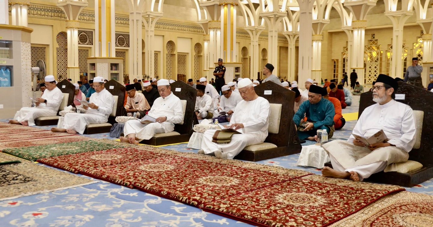MASJID JAMEK NEGERI SARAWAK RAI ULANG TAHUN KE-35 | LEMBAGA AMANAH ...