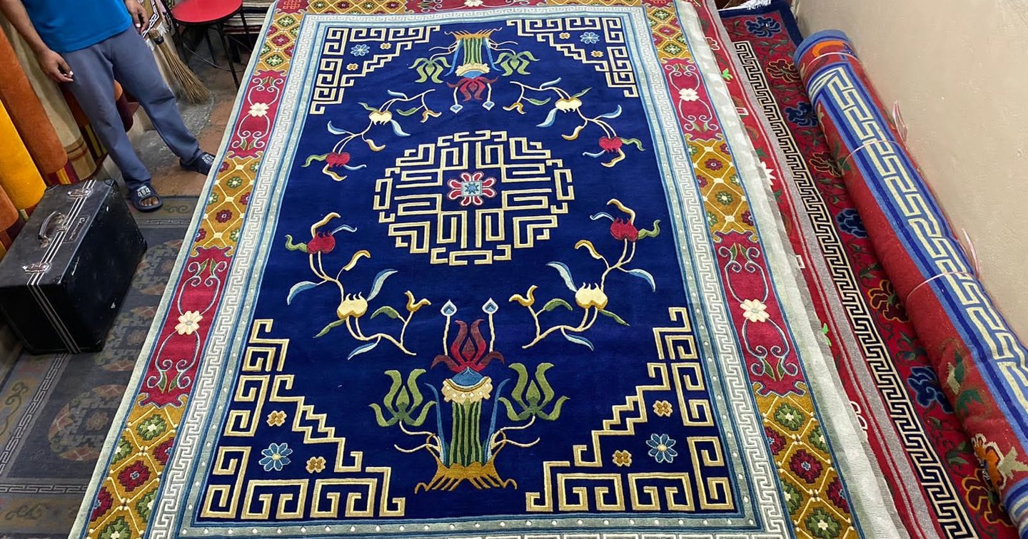 High quality Handmade Carpets: 100-Knot Wool from Nepal | Himalaya ...