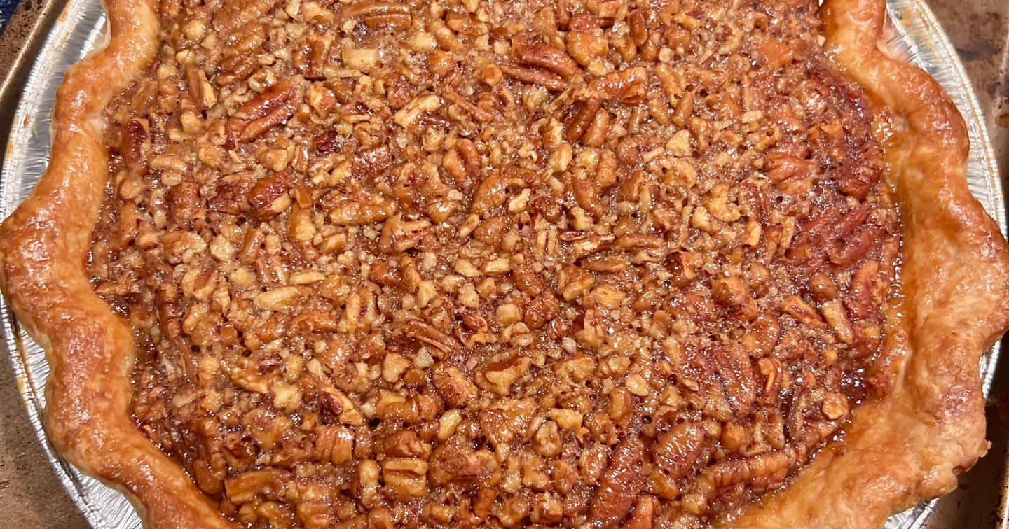 Blue Ribbon Pecan Pie Recipe: Easy, Man-Made, and Maryland State Fair ...