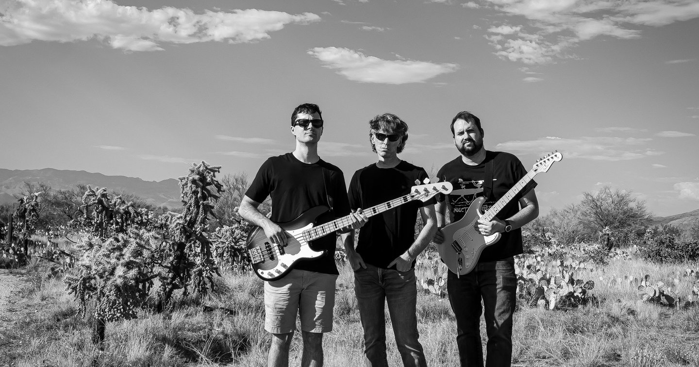 Desert Undertones - Instrumental Surf Rock Band | Desert Undertones