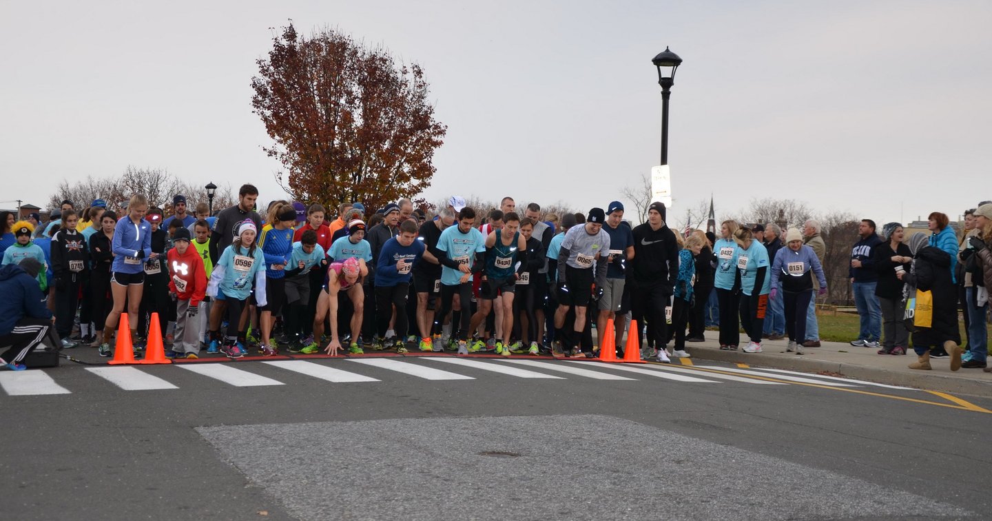 The Commodore Hull 5K Road Race - A Valley Thanksgiving Tradition | Our ...
