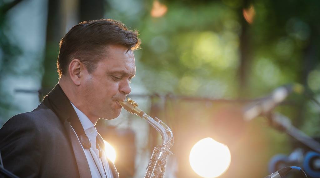 Saksofono skambesys jūsų šventėms ir renginiams | Saksofonistas ...
