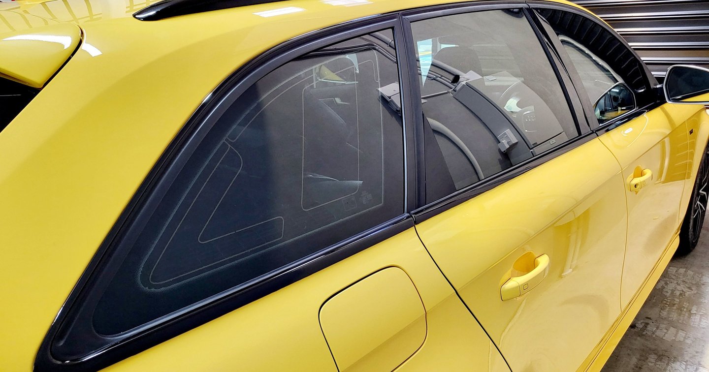 Premium Chrome Delete Auckland with 3M Vinyl Wrap | The Coating Lab