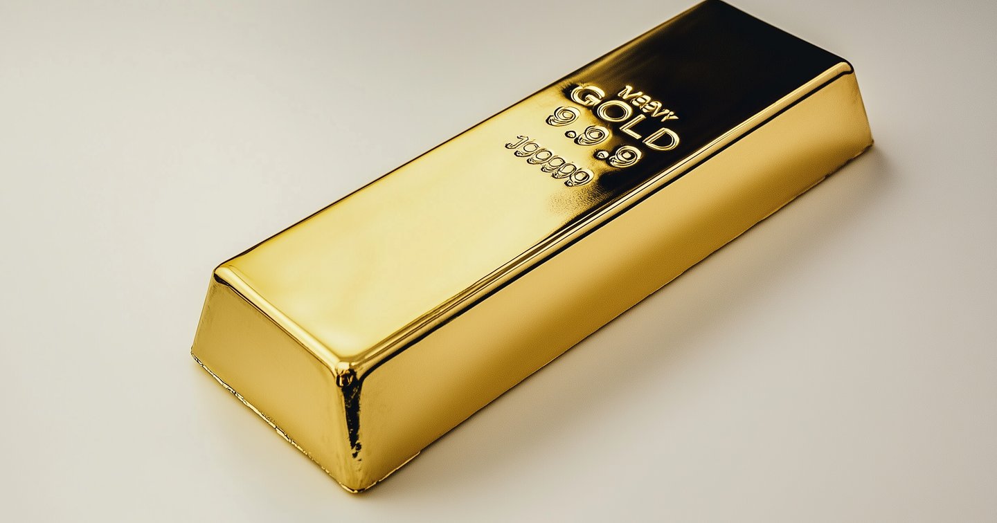 How Much Does a Bar of Gold Cost Right Now?