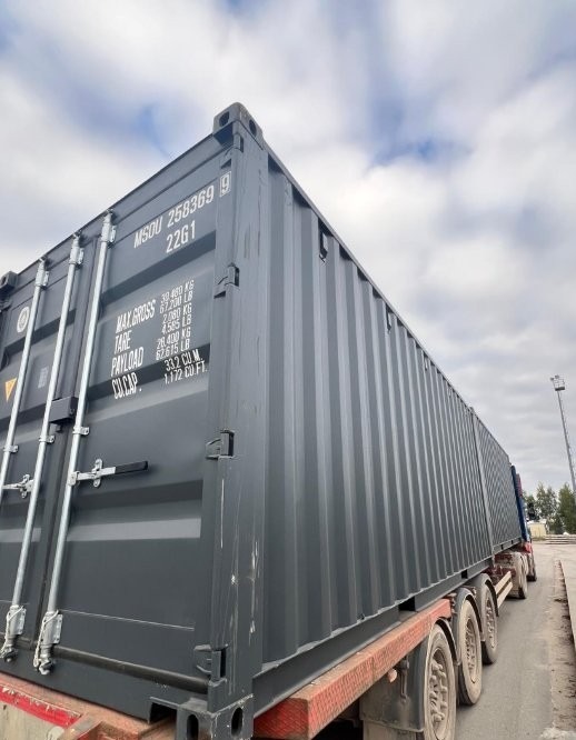 Containers with easy-open doors | CONTAINER CLOUD SIA