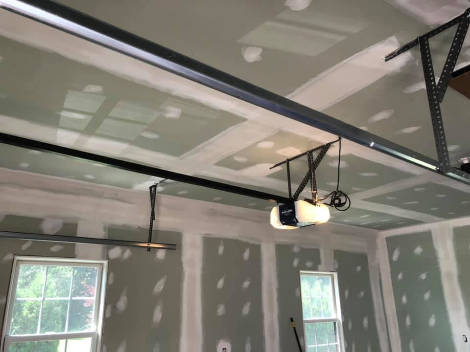 Drywall Taping Contractor in Chicopee MA Drywall Finishing | MRWALLS ...