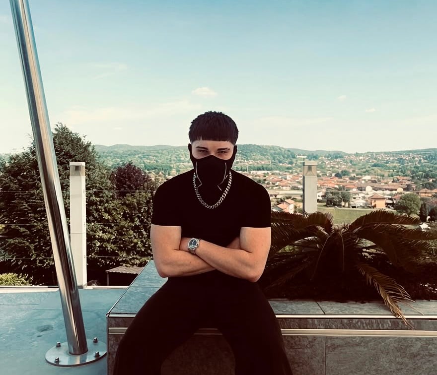 Fenomeni i ri i muzikës? Kush është M4rek? | Trendi Sot