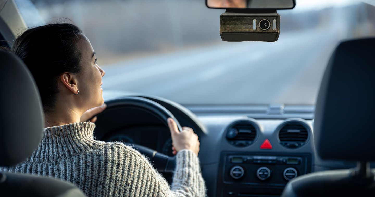 Solusi Mobilitas Pintar dengan Deteksi Perilaku Pengemudi untuk Mengurangi Risiko Kecelakaan ...