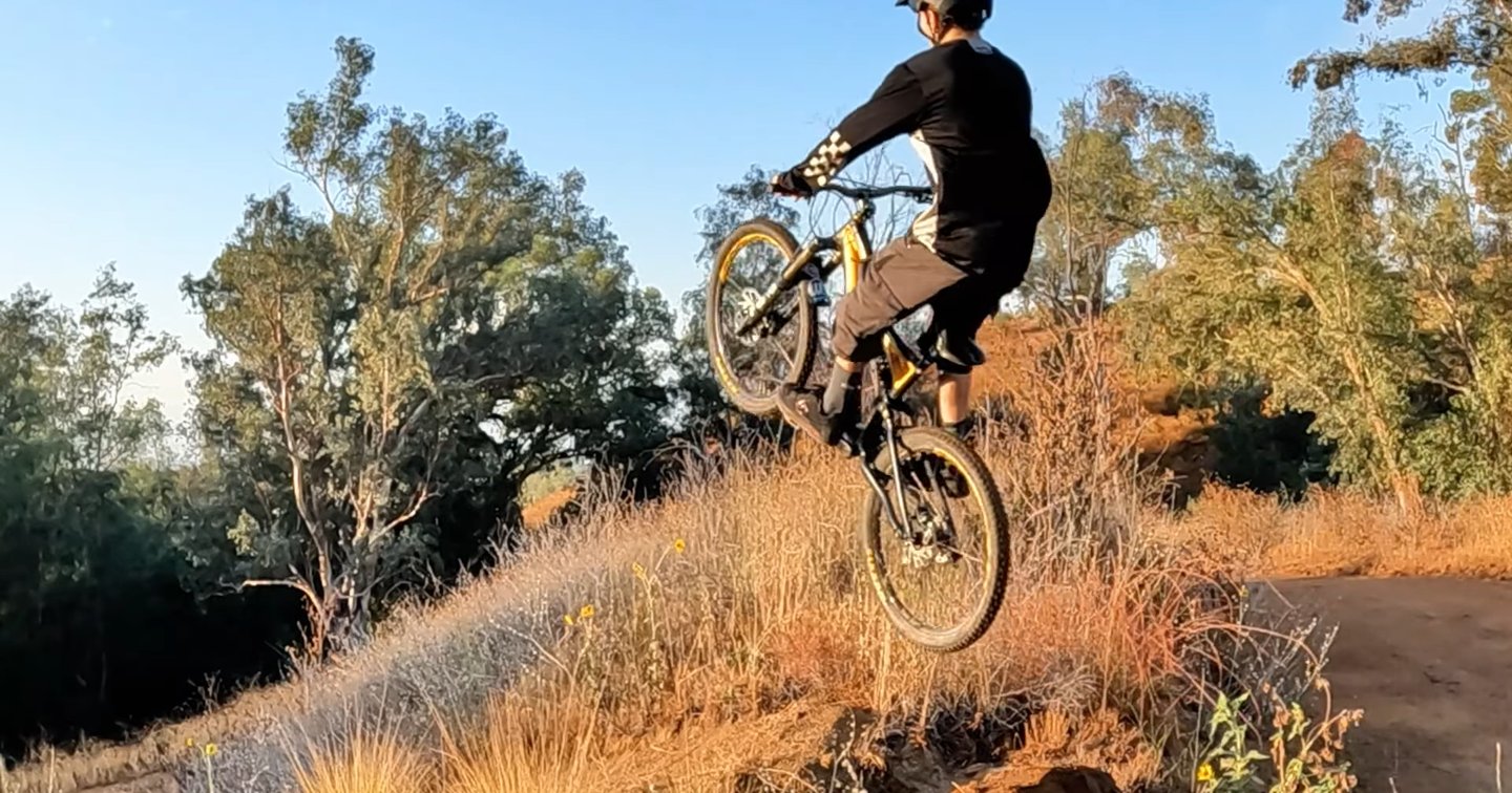 3 Common Jump Landing Mistakes (and How to Fix Them) | Mark Hower MTB