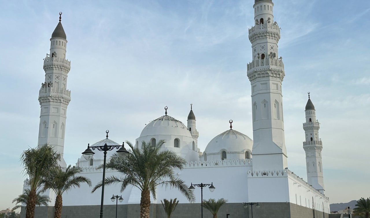 Membangun Koneksi Sejarah (Bagian 2): Masjid Quba dan Sumur Bersejarah ...