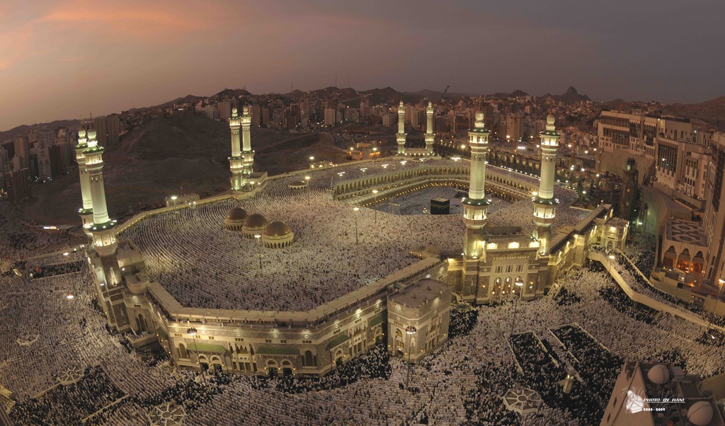 Sejarah Masjidil Haram: Dari Peninggalan Nabi Ibrahim hingga Keajaiban ...